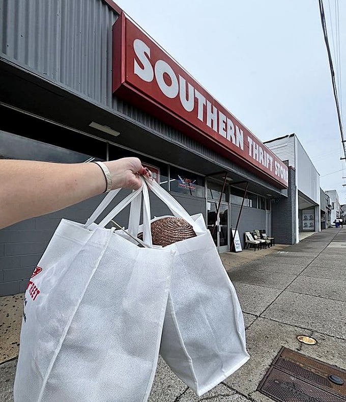 Those shopping bags tell the whole story - Southern Thrift delivers armfuls of happiness daily.