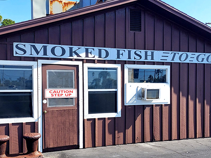 Ted Peters' brown building doesn't need fancy signs &ndash; that heavenly smoke billowing out tells you everything you need to know.
