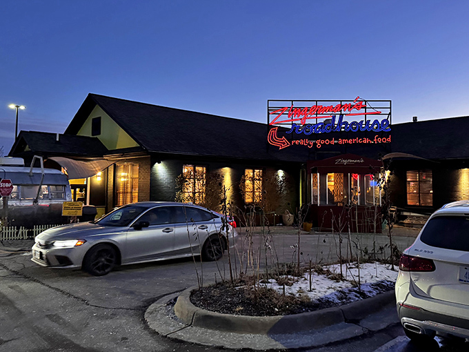Zingerman's Roadhouse looks like the cozy farmhouse where comfort food was born. Their chicken makes a compelling case!