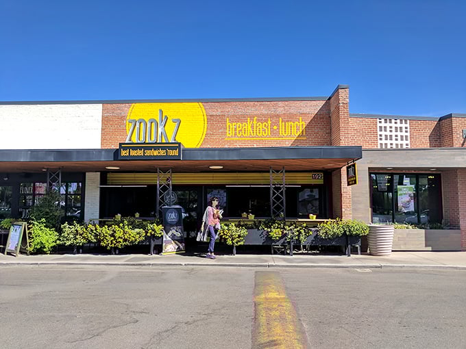 That cheerful yellow sign has been calling to Phoenix sandwich lovers like a beacon of delicious hope.