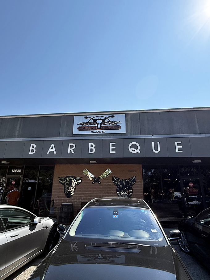 When your building simply says "BARBEQUE" in big letters, you better deliver. Spoiler alert: Cattleack absolutely does.