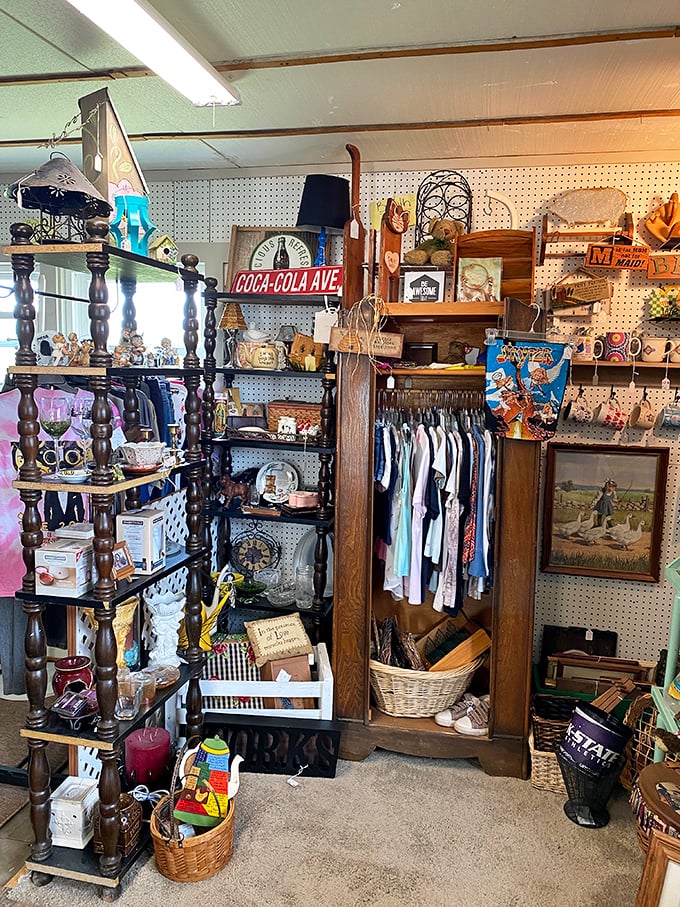 More organized than your grandmother's china cabinet! Hooterville's indoor spaces offer climate-controlled treasure hunting when Kansas weather doesn't cooperate.