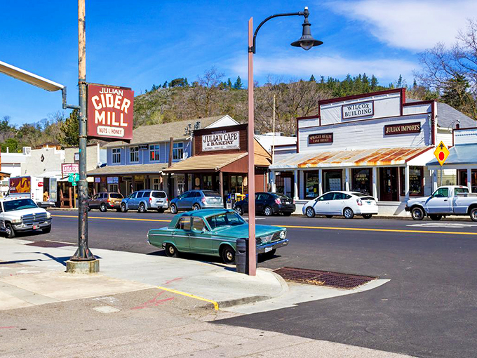High country hospitality meets Old West nostalgia in this delightful mountain escape.