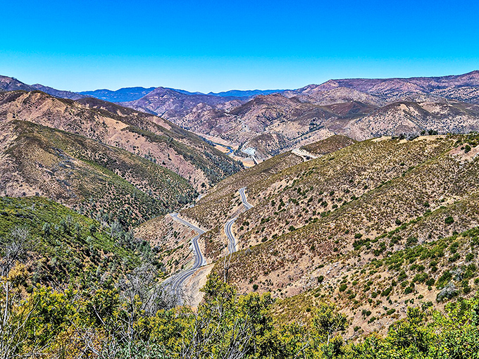 Those Sierra foothills roll on forever, making every Mariposa morning feel like a Bob Ross painting. 