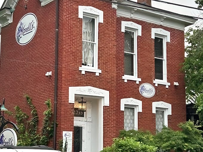 Behind this homey brick facade, strangers become friends over plates of legendary fried chicken and cornbread.