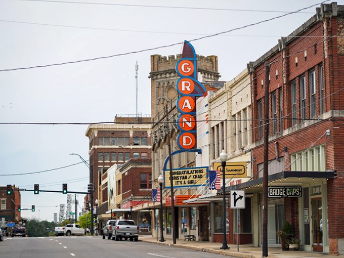 Downtown Paris features the kind of architecture they don't make anymore. Those second-story balconies have witnessed generations of Texas tales!
