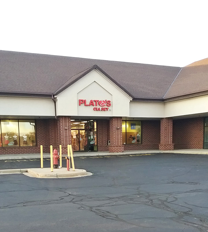 This sleek storefront promises current styles at prices that won't make your wallet weep.