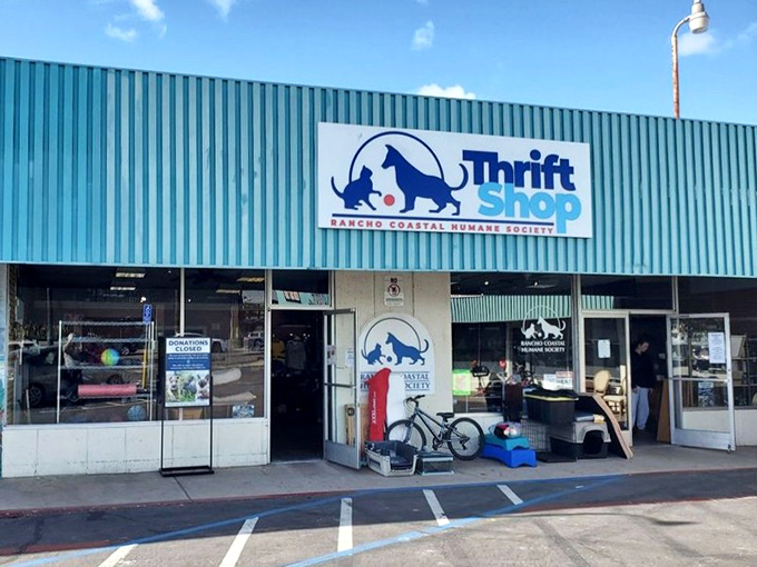 Every purchase here helps a tail wag somewhere&mdash;now that's shopping with a purpose.