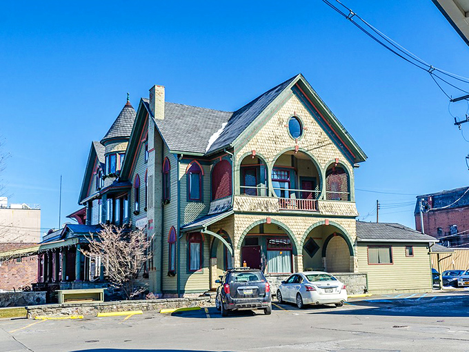 These distinctive architectural details in Sayre prove that affordable doesn't mean sacrificing small-town beauty.