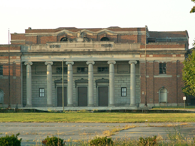 Classic American architecture meets small-city affordability in Springfield's welcoming downtown core area.