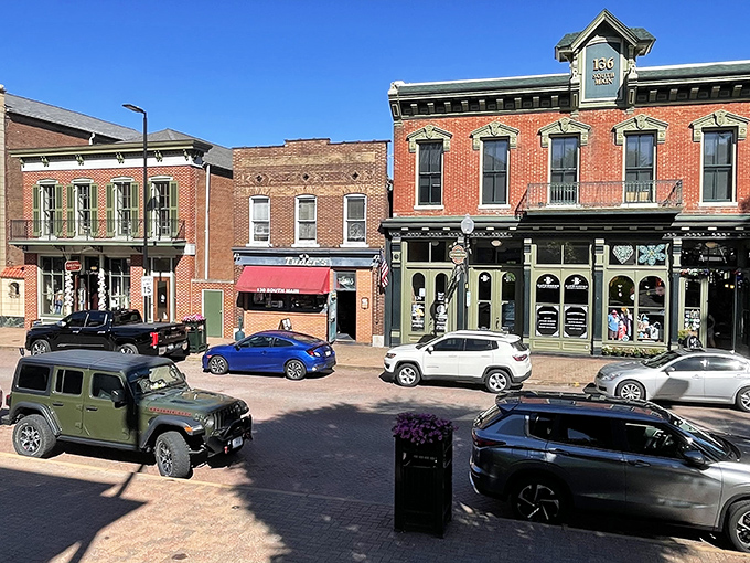 These historic buildings line up like distinguished gentlemen at a country club, each with impeccable vintage style.