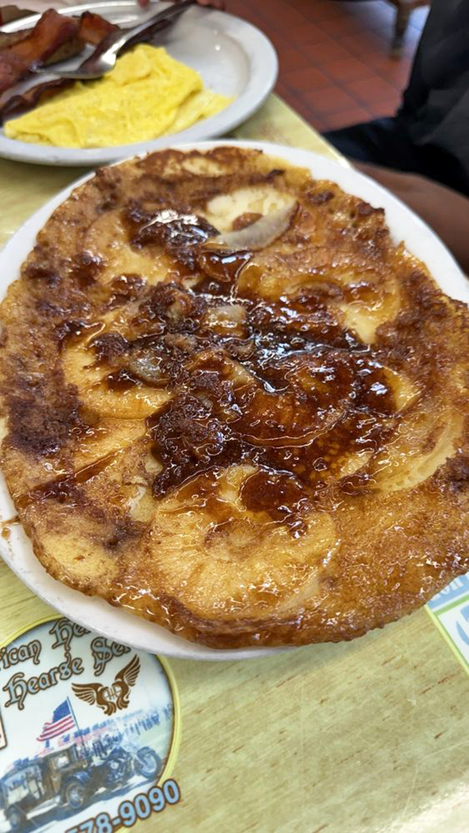 The apple pancake that launched a thousand return visits. Cinnamon-kissed fruit and glistening syrup create a breakfast that's basically socially acceptable dessert.