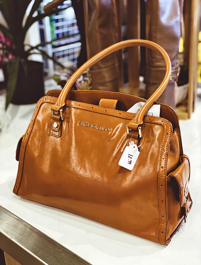 Butter-soft leather that's already lived a life. This designer handbag is ready for its second chapter with you as its new companion.