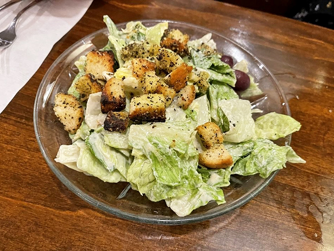 A Caesar salad that Julius himself would cross the Rubicon for. Those house-made croutons deserve their own fan club.