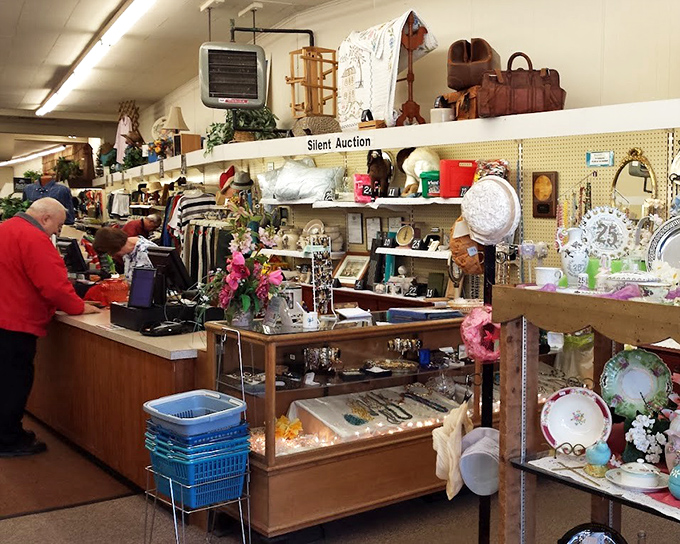 At the checkout counter, a globe of words tells the Re-Uzit story&mdash;where your purchases support community initiatives rather than distant shareholders.