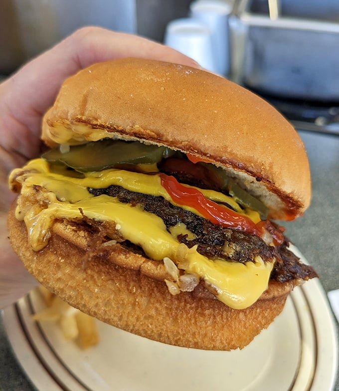 This isn't just a cheeseburger—it's what fast food chains dream of becoming when they grow up.