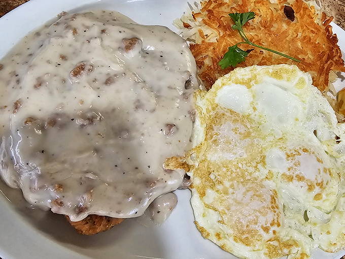 Country fried steak swimming in gravy so good you'll want to write poetry about it. Comfort food that speaks the universal language of "mmmmm." 