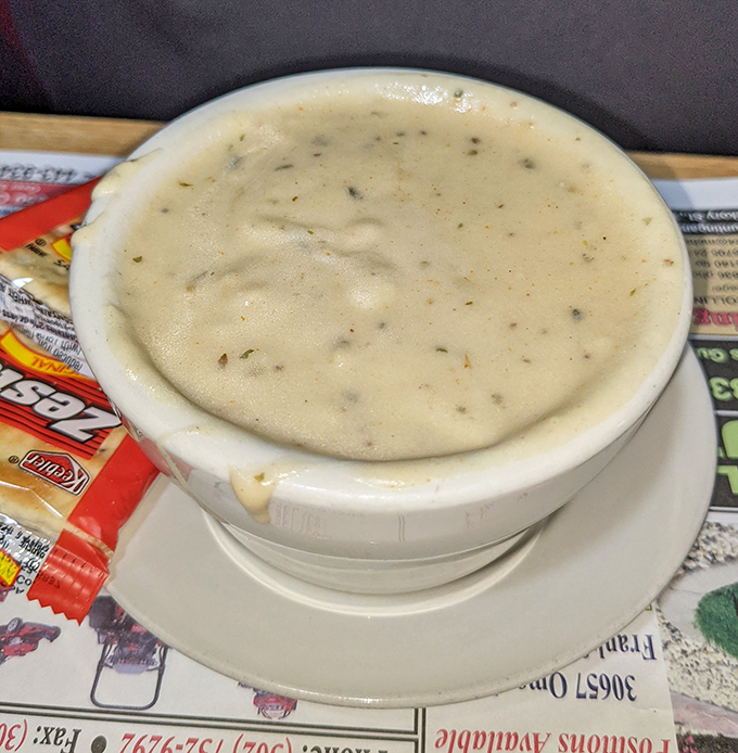 This isn't just soup &ndash; it's a creamy crab revelation in a bowl. The kind of dish that makes you wonder why you'd ever eat anything else.