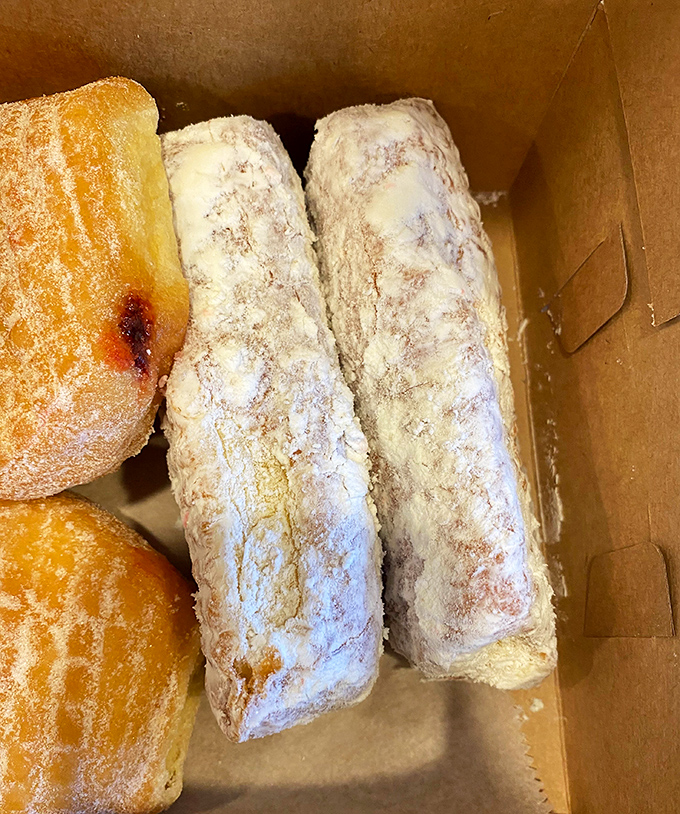 Long, powdered delights that make you forget fancy French pastries exist. These cream sticks are Pennsylvania's answer to the éclair, minus the pretension.