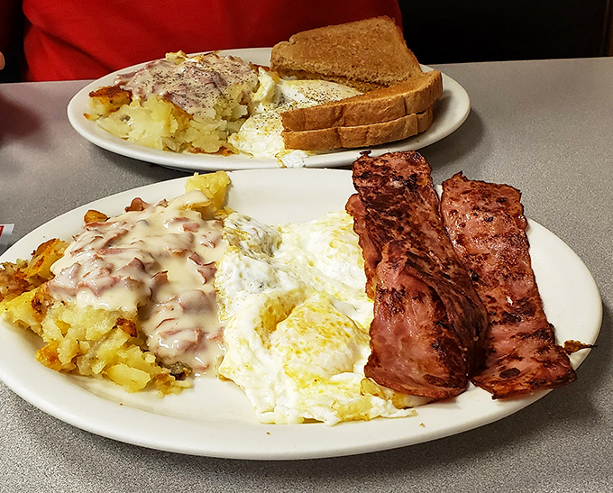 The holy grail: creamed chipped beef with eggs and home fries. Pennsylvania's answer to biscuits and gravy, only better. Don't tell the South.