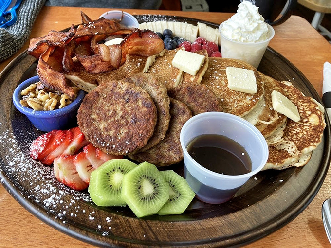 The breakfast board that answers the eternal question: "Why choose one breakfast item when you can have them all?" Maple syrup as the supporting actor.