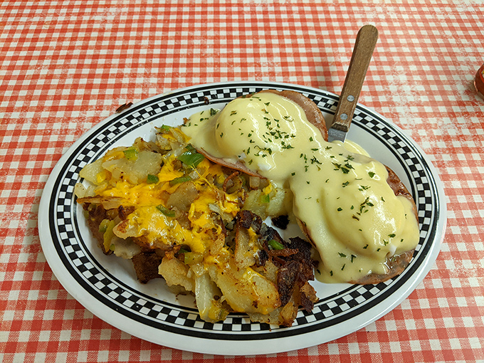 Eggs Benedict that would make the most jaded New Yorker weep with joy&mdash;hollandaise cascading over Canadian bacon like a sunrise over Lake Erie.