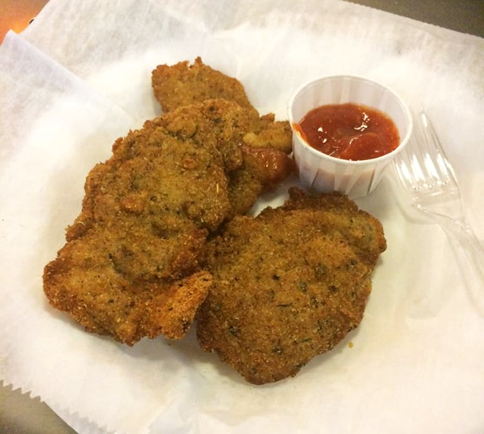 Crispy-crusted oysters deliver briny ocean essence in every perfectly seasoned, expertly fried golden bite you savor.