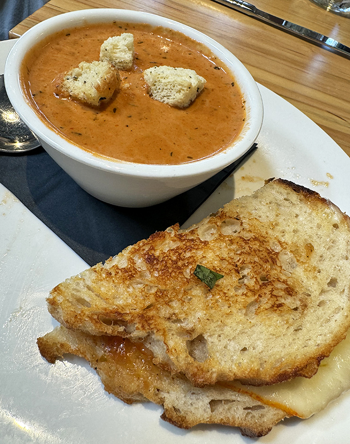 Lobster bisque this rich and creamy should probably come with a warning label about addictive properties. 