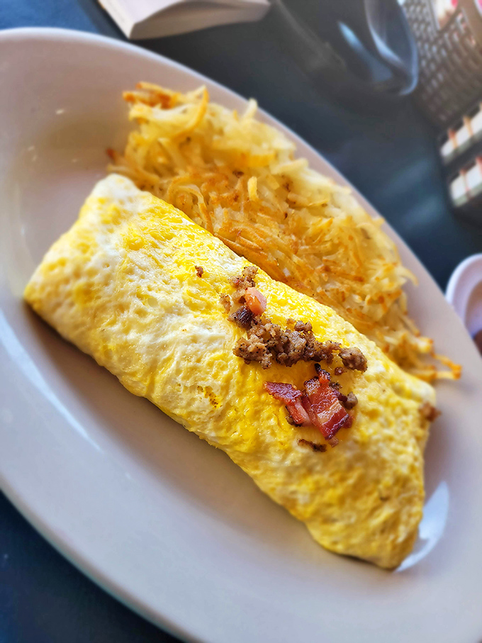 This omelet has achieved what politicians can't&mdash;bringing together different ingredients in perfect harmony without compromising integrity.