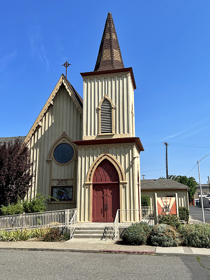This charming historic church with its distinctive steeple and red door offers spiritual sustenance in a package that looks straight out of a Norman Rockwell painting.