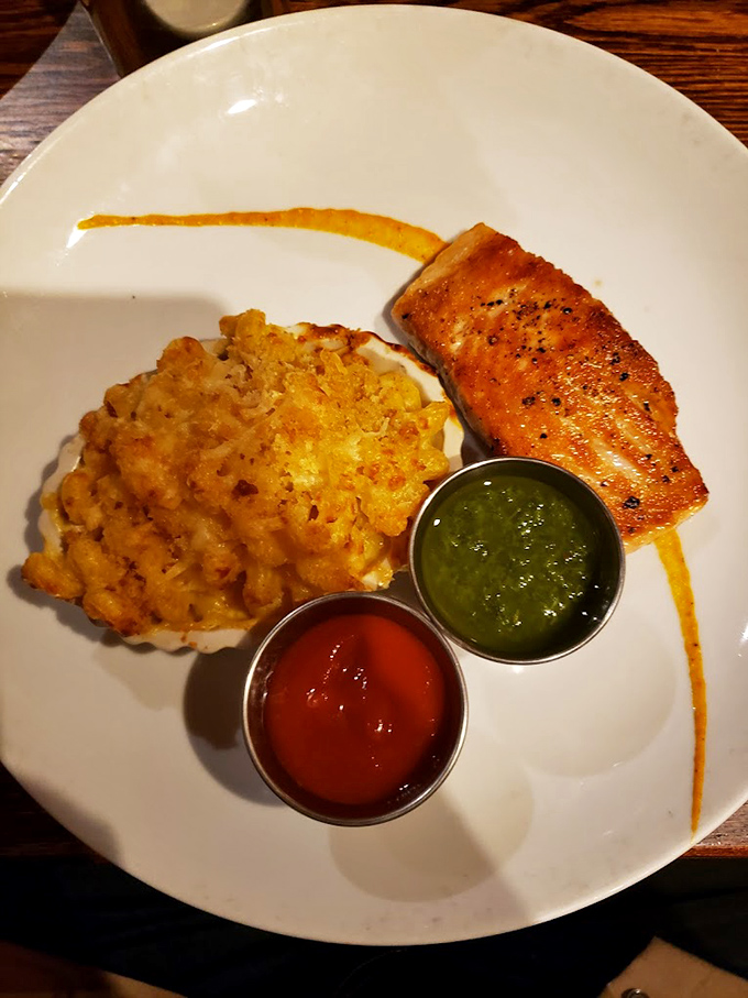 Salmon and mac 'n' cheese—the surf and turf for people who understand that comfort food deserves the fine dining treatment too.