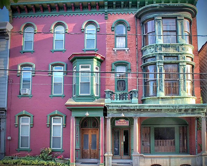 This Victorian beauty could be the backdrop for your retirement selfies. Cheaper than Florida and with 100% fewer alligators!