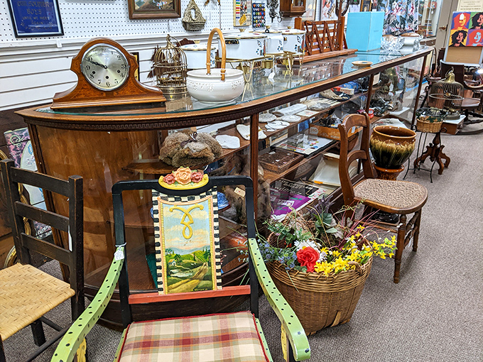 That mantel clock isn't just telling time&mdash;it's telling stories of family dinners and special occasions from decades past.