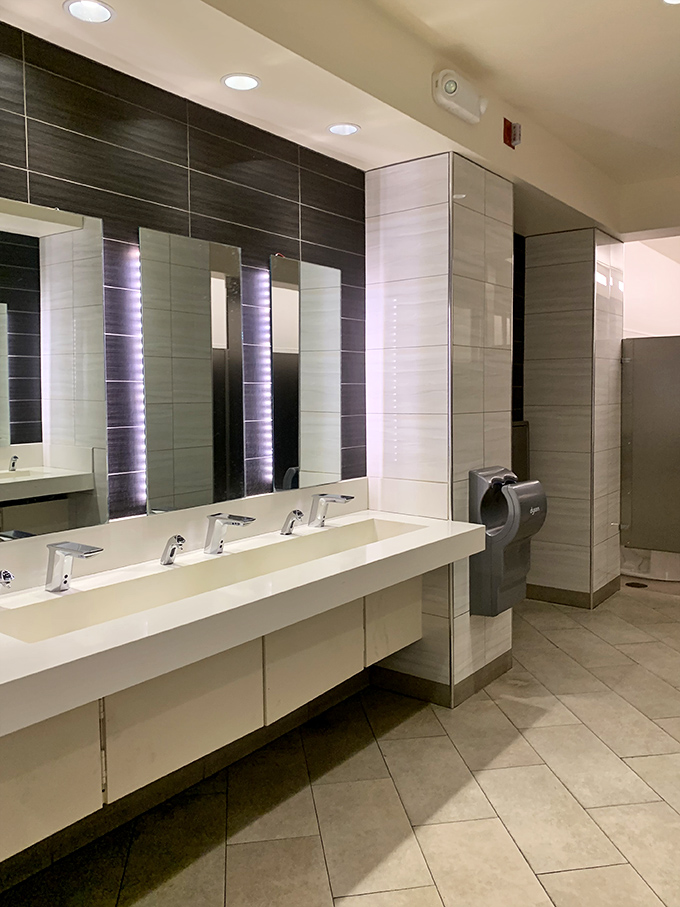Even the restrooms at Camarillo are surprisingly upscale. When your bathroom breaks look this good, you know you're shopping somewhere special.