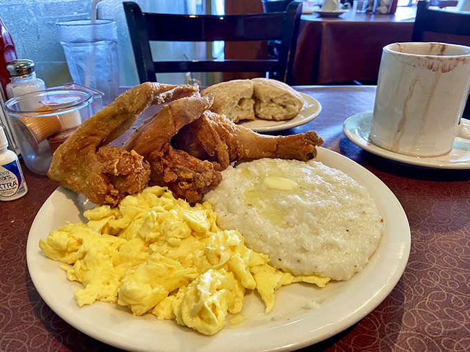 Eggs scrambled to fluffy perfection, crispy fried chicken, and grits that could make a Southerner homesick&mdash;this is how Oakland does breakfast right.