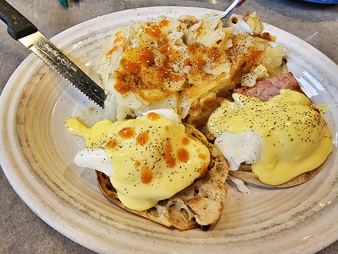 The legendary Eggs Benedict that launches road trips across Ohio. Those sunshine-yellow poached eggs and hollandaise sauce are basically breakfast royalty on an English muffin throne.