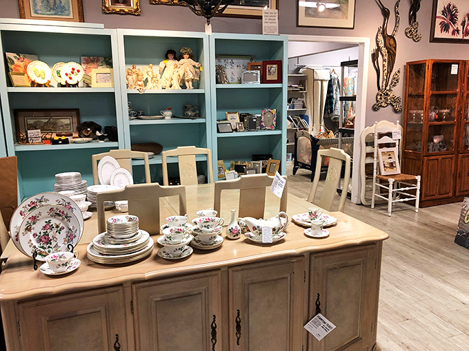 Fine china that once hosted elegant dinner parties now waits for its second act&mdash;like a Broadway understudy finally getting the spotlight.