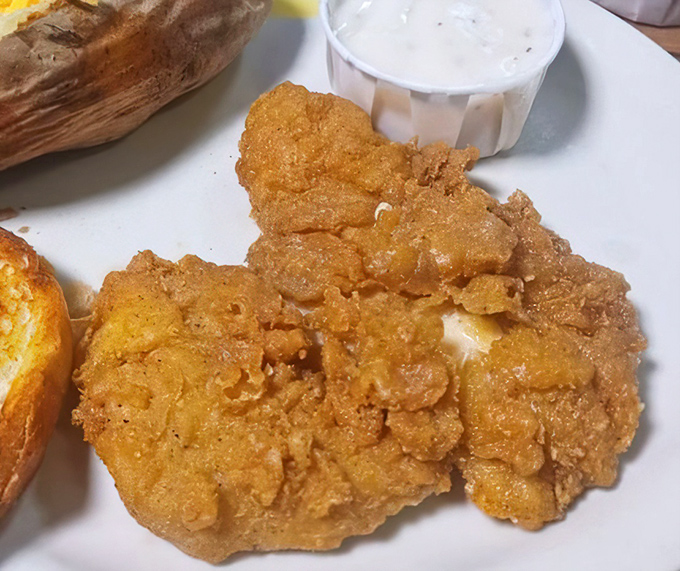 Golden-fried chicken that crackles with each bite &ndash; the kind that makes you wonder why anyone bothered to invent fancy cooking techniques.
