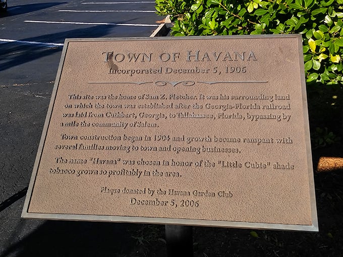 History you can touch&mdash;this plaque reveals how Havana got its name from the "Little Cuban" shade tobacco that once flourished in these fertile soils.
