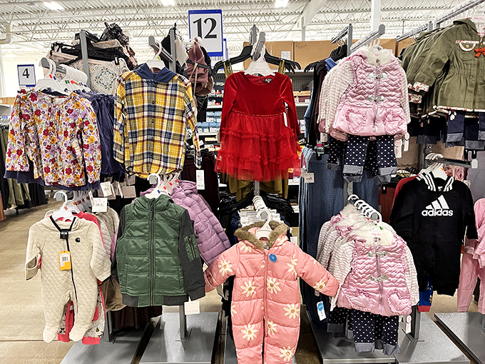 Tiny fashionistas rejoice! Designer children's clothes at prices that won't make you weep when they outgrow them next week.