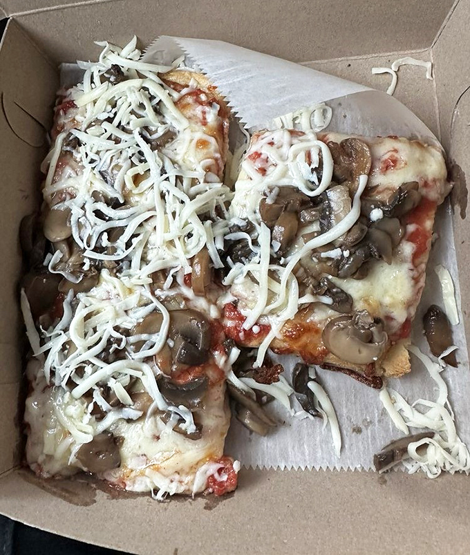 Mushroom lovers rejoice! These hand-sliced beauties aren't just tossed on as an afterthought&mdash;they're practically the main event.