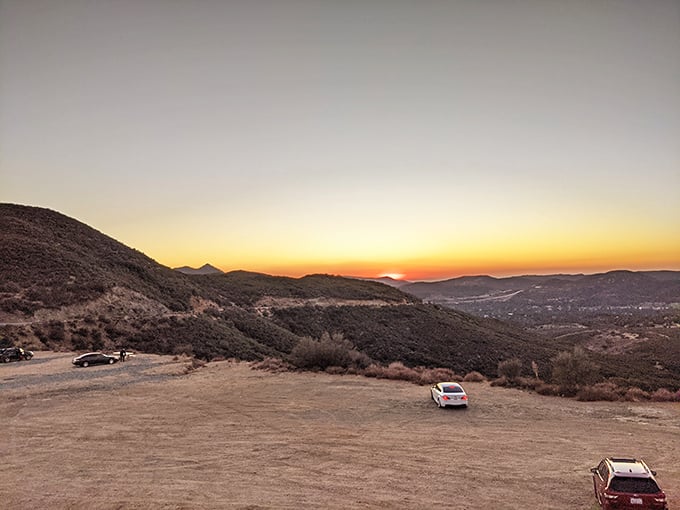 Sunset chasers, your office is ready. This pullout spot transforms ordinary cars into front-row seats to nature's nightly light show.