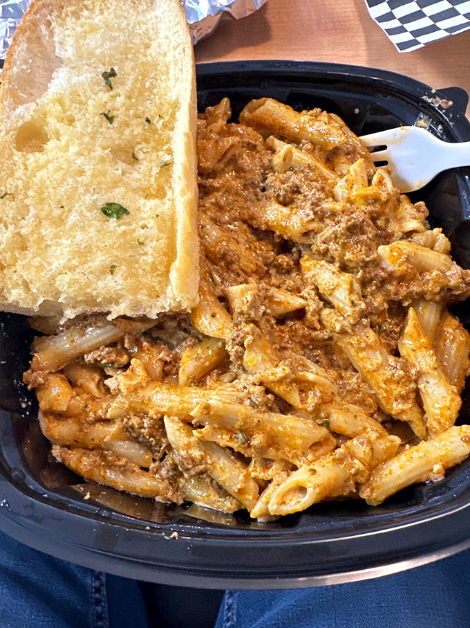 Pasta that doesn't mess around. That garlic bread isn't a side&mdash;it's a necessary tool for capturing every last molecule of sauce.