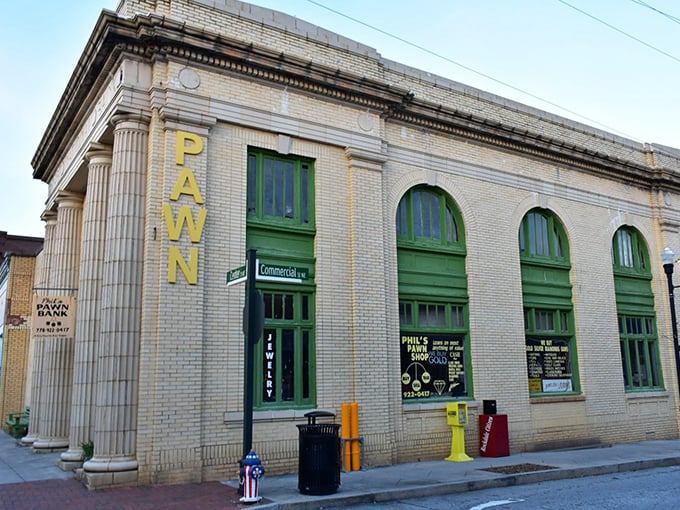 This isn't your average pawn shop&mdash;it's architectural history with columns that say "We take your gold, but we do it with classical style." 
