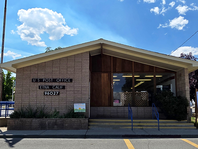 The post office&mdash;where mail still matters and Amazon hasn't completely conquered the world. A mid-century architectural reminder of civic permanence.