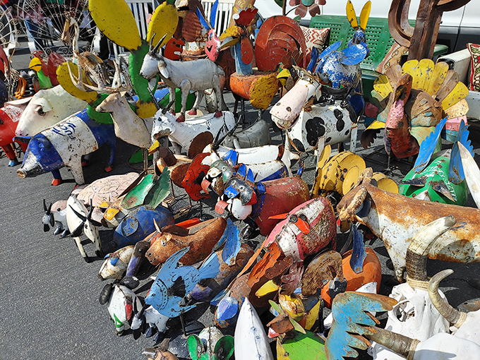 Folk art with personality! These whimsical metal animal sculptures prove that one person's scrap metal is another's barnyard masterpiece.