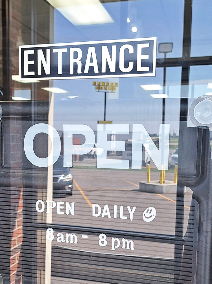 Open daily from 8am to 8pm, giving you plenty of time to browse without rushing through paradise.