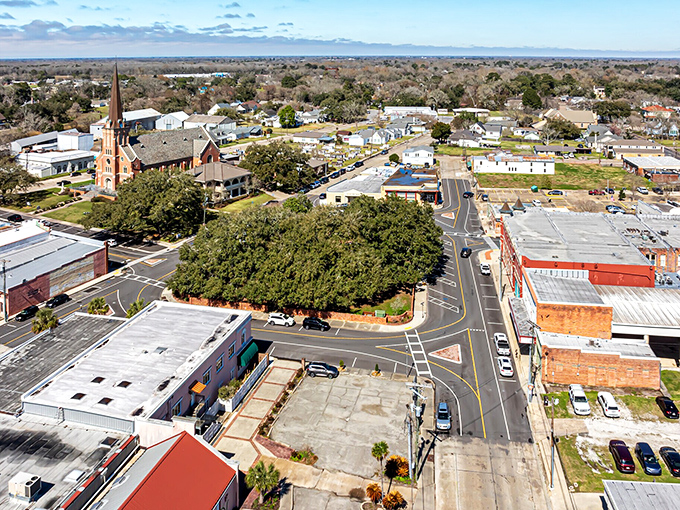 Cajun country charm meets sensible spending in this picturesque town that respects your budget.