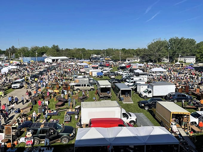 The fairgrounds become antiquing heaven. Even the parking lot looks organized - a rarity in flea market land!