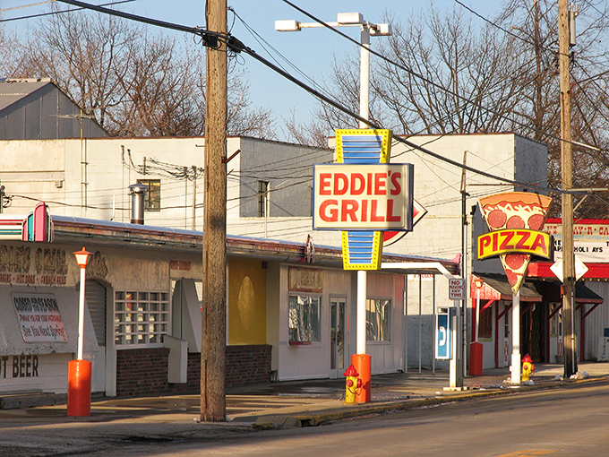 Geneva-on-the-Lake - Lakefront living meets old-fashioned fun in Ohio's answer to seaside vacation dreams.